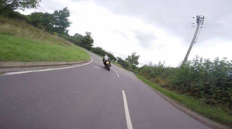 How To Corner On A Motorbike - Motorcycle Riders Hub